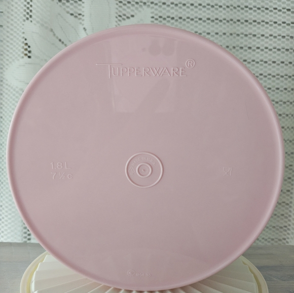 Tupperware | Kitchen | Tupperware Heritage Collection Biscuit Cookie ...